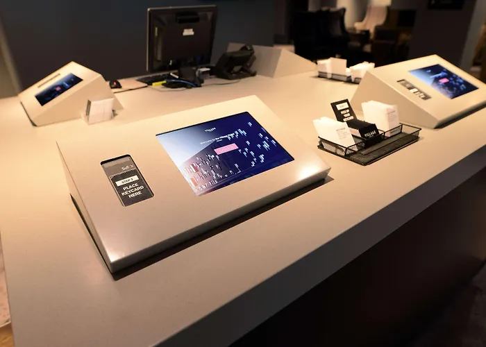 VILLAGE HOTEL NOTTINGHAM